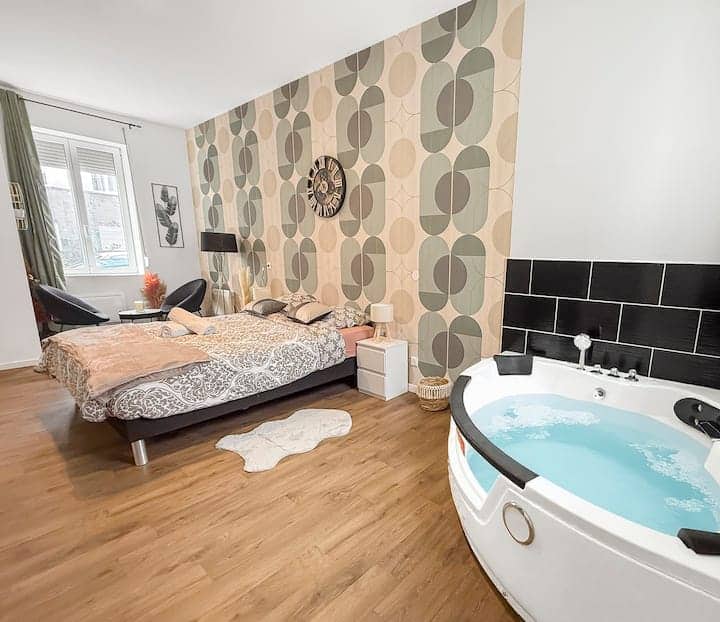 Les Studios Miln · Rosewood | Jacuzzi & Terrasse - Roubaix