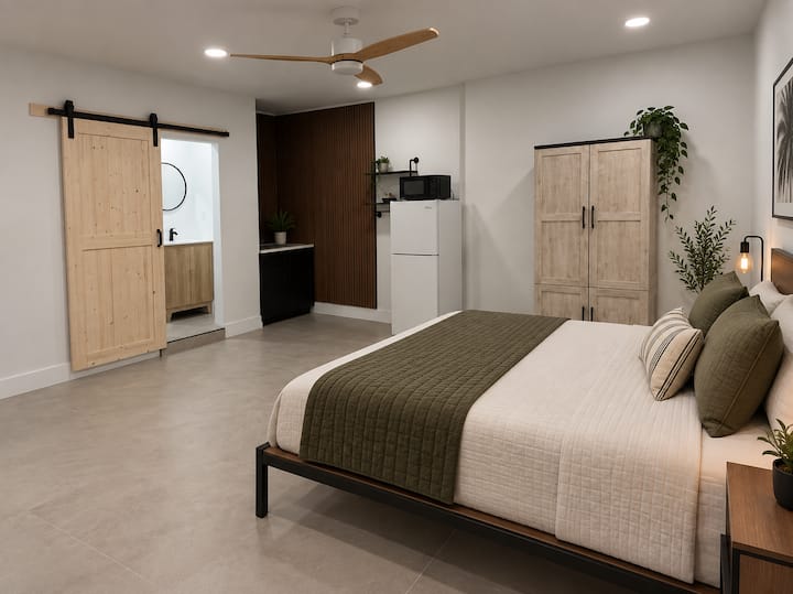 Large Cozy Studio W/ Private Entrance - Kendall, FL