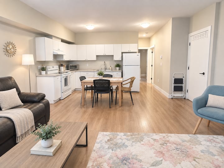 Ground-level Suite In Burke Mountain, Coquitlam - Coquitlam