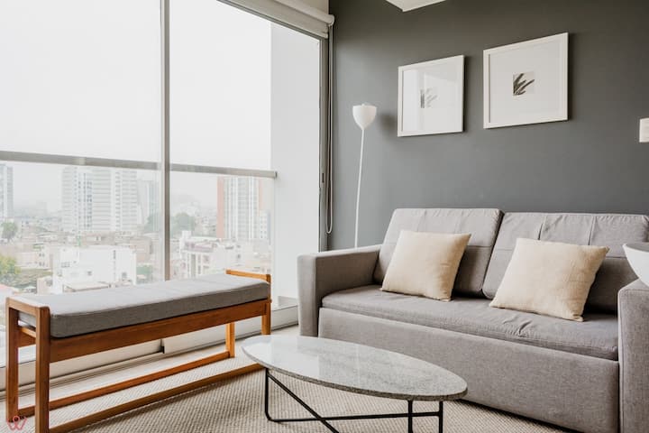 Stylish 1br Steps From Barrancos Best - 페루