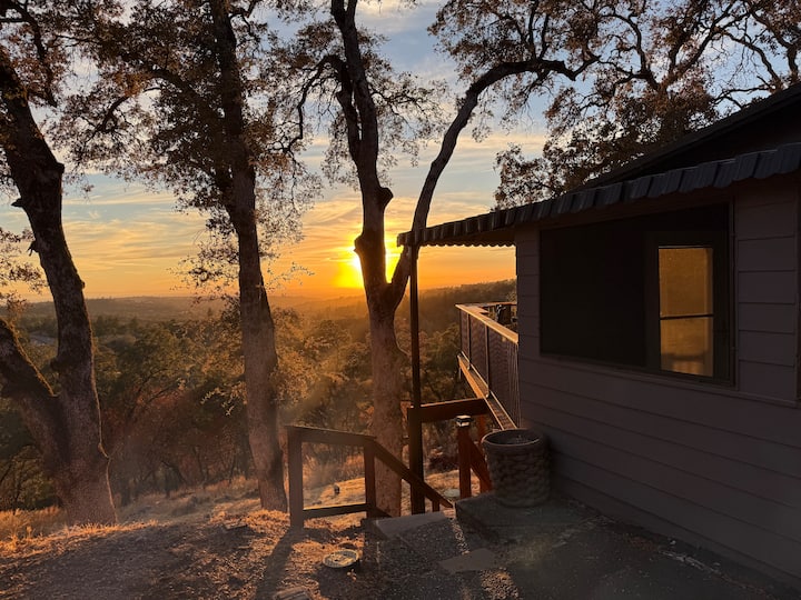 Racetrack Retreat | Valley Views, Near Trails - Auburn, CA