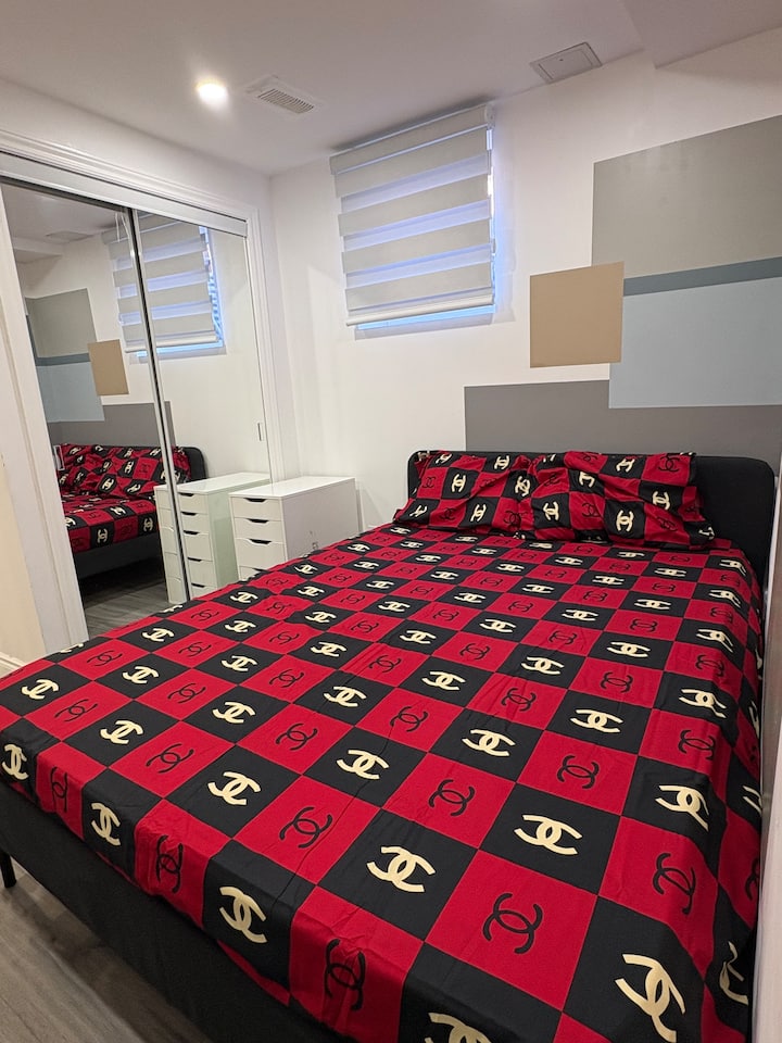 Stylist 2 Bedroom Basement - Brampton