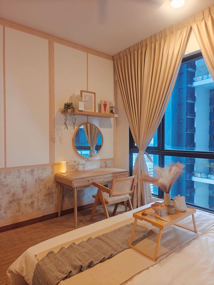 Luxury Designer Suite Golf Course Airport Views - Bayan Lepas