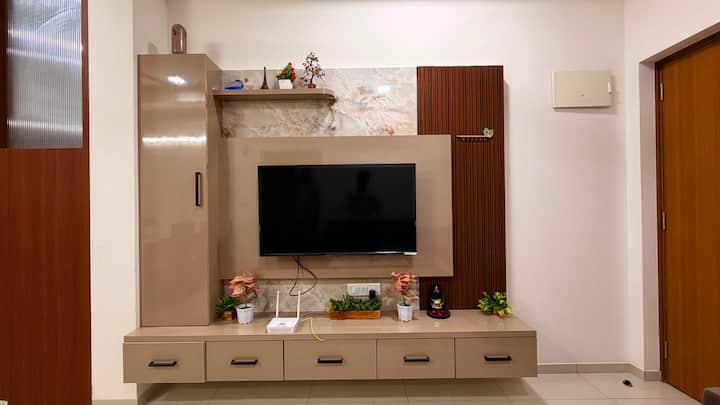 Aashnaa Viilaas 2bhk Rostrum Vista Tree-lined View - Gandhinagar