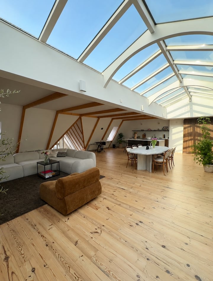 Appartement Op De Grachten Van Amsterdam. - Amsterdam
