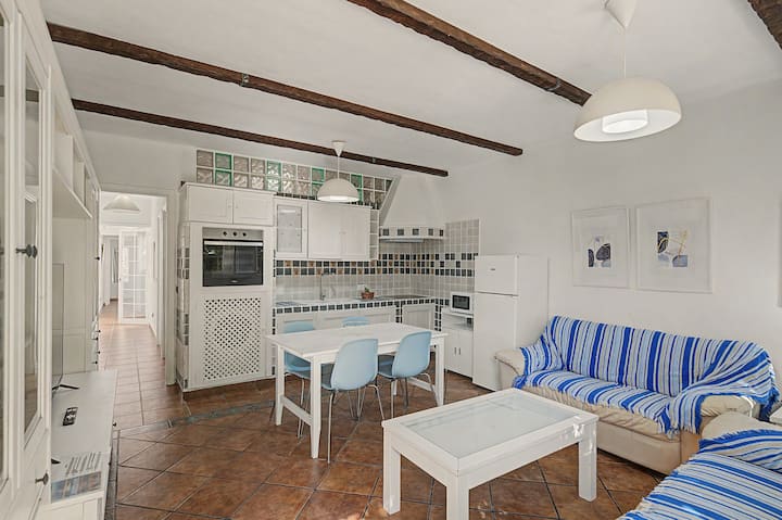 Las Crucetas Home - La Graciosa