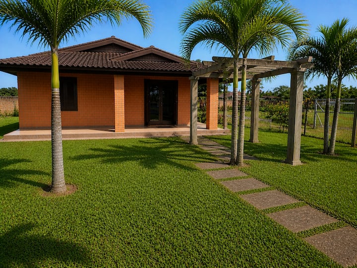 Casa Para Veraneio De Esquina A 4 Quadras Do Mar - Arroio do Sal