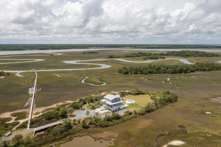 Marsh Madness | Private Pool + Deepwater Dock - Charleston, SC