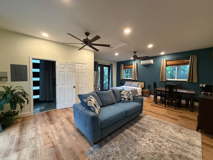 Lake Como Hideaway | Near Downtown - Orlando, FL