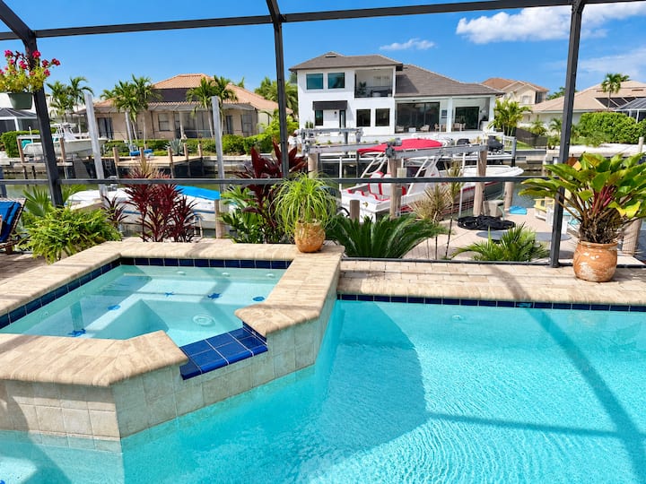 Marco Island Waterfront | Heated Pool + Jacuzzi - Marco Island, FL
