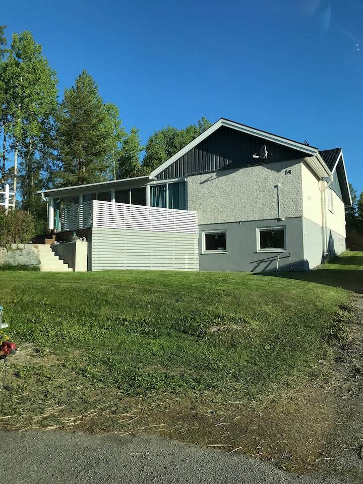 Skid-vm -27 Rymligt Hus I Idylliska Sundborn/falun - Falun