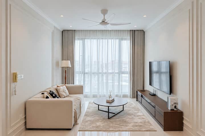 Modern Classic | 6 Pax | Greenfield Rsd | Sunway - Petaling Jaya