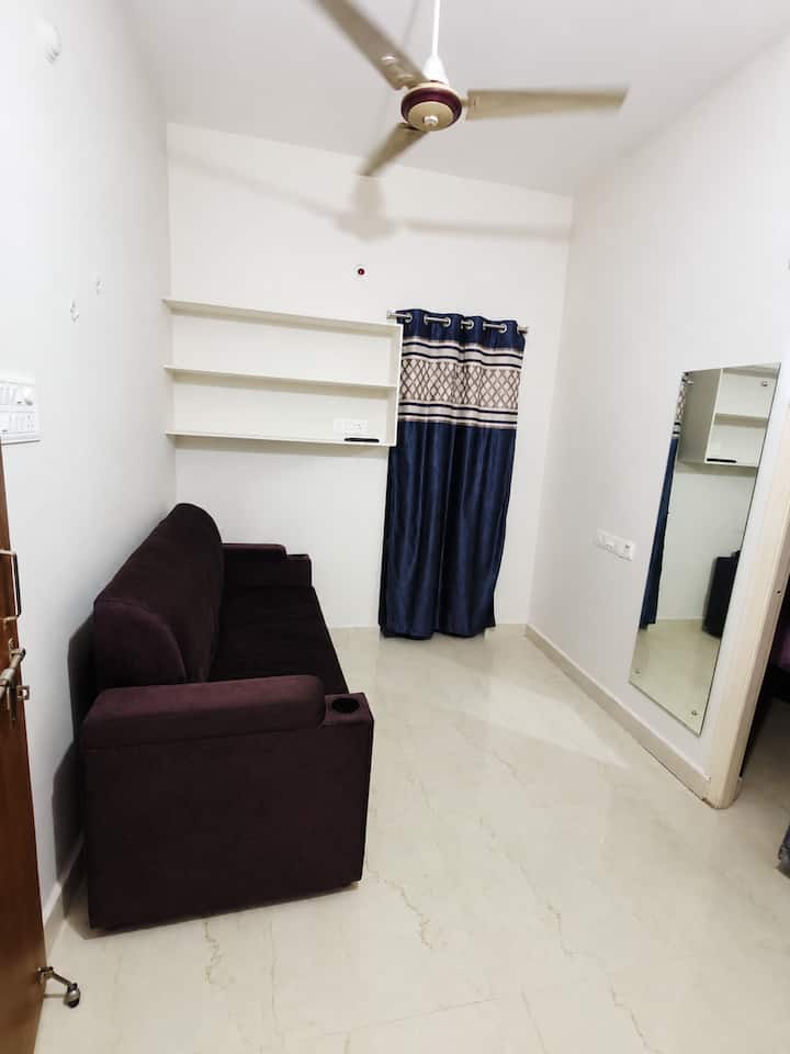 Cosy 1 Bhk With Sofa Hall Kitchen & Bed - Medchal