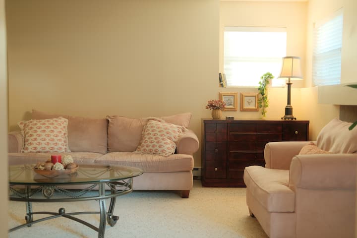 The Parkway Suite - Coquitlam