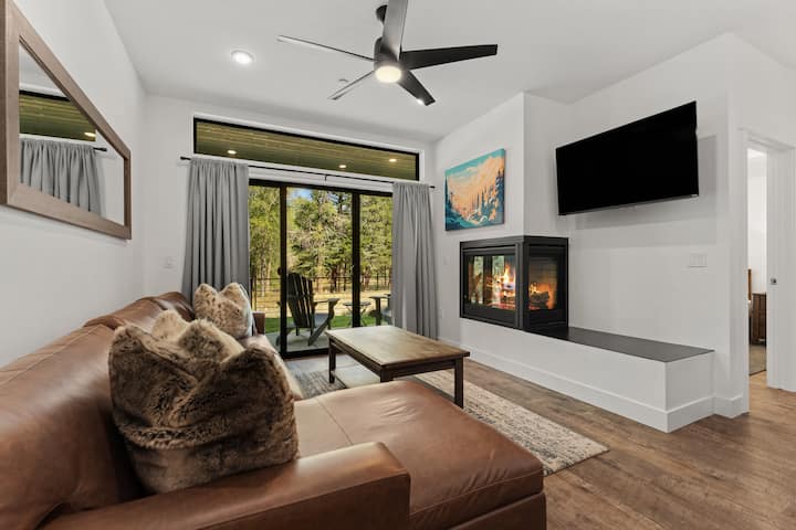 Blue River Escape In The Heart Of Silverthorne - United States