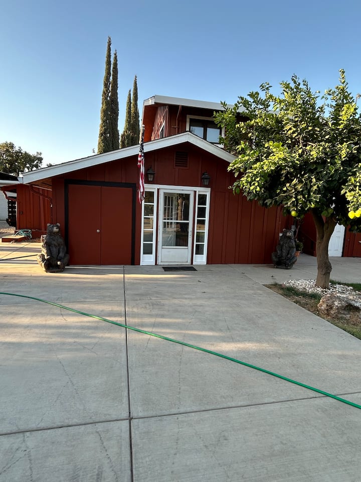 Private Merced Suite W/ Pool & Full Kitchen - Merced, CA