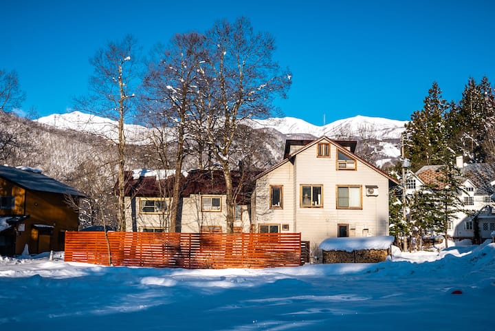 Kawa Mt. Hakuba Family Suite With Mountain View - Hakuba