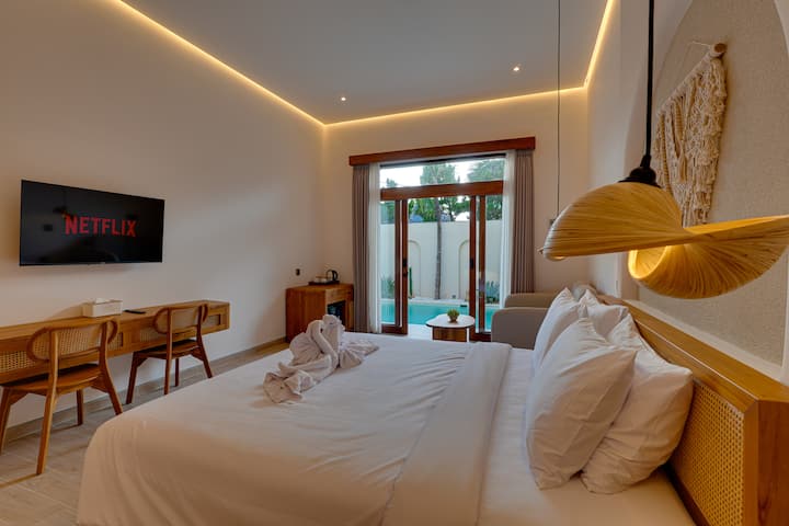 Digital Nomad 1br Loona Suite 1 In Prime Umalas - Indonesia