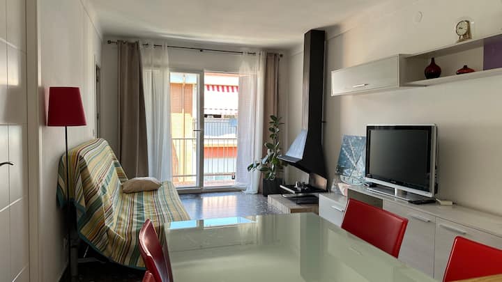 Mar En 2 Min
Wifi Ascensor Aire Ac - Llançà