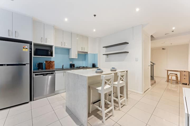 2 Bedroom Apt In The Heart Of Waterloo 80% Off - Moore Park