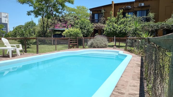 Casa De Diseño Con Estilo Y Naturaleza En Colón 2 - Colón