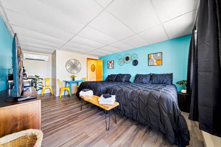 Marvin Gardens Motel Oob Room With Two Beds - Old Orchard Beach
