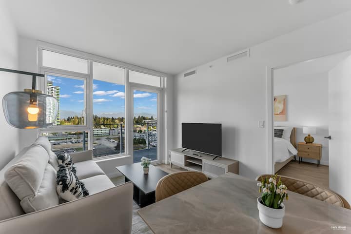 Stylish 1b+1b Condo/central Dt - Vancouver