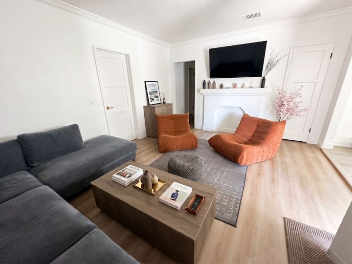 3 Bedroom Family Perfect Space - San Fernando, CA