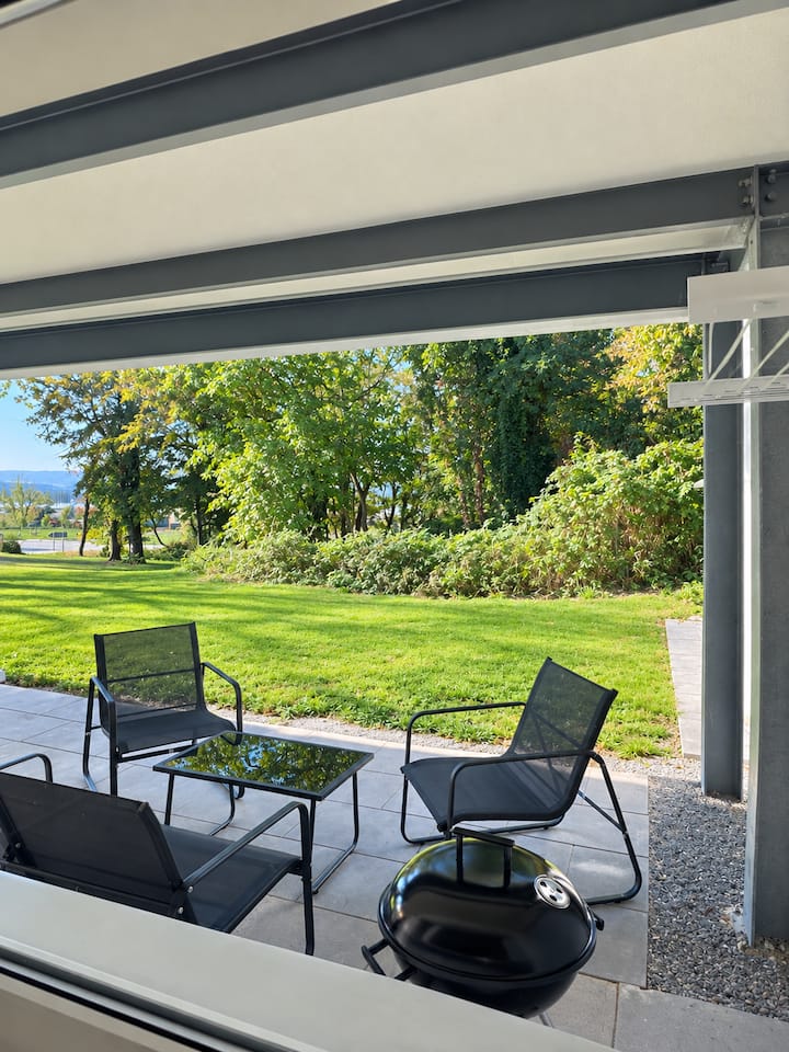 2-zimmer-apartment Mit Garten, Terrasse & Seeblick - Reichenau
