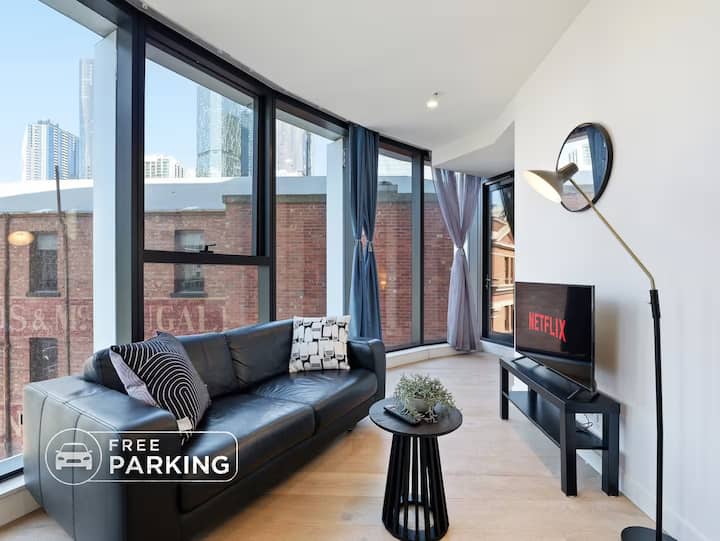 Modern 1 Br West Melb Retreat W/ Car Spot Gym Pool - Melbourne