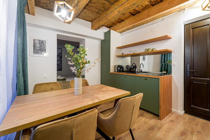 House Of Legends- Deluxe Apartment In Old Town - Brașov