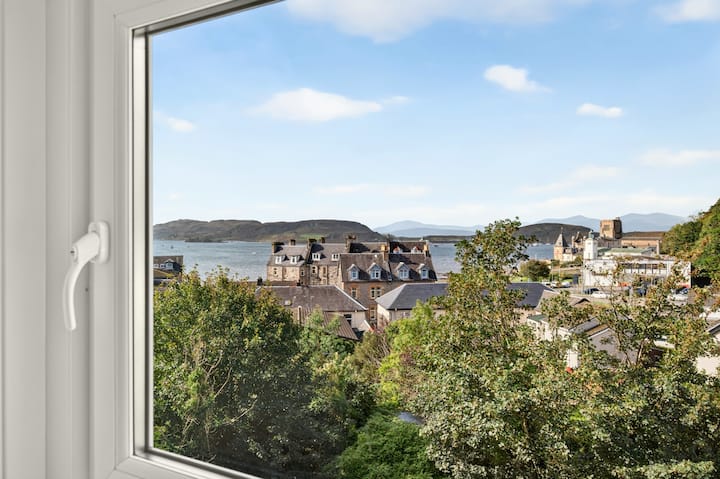 Bright 2-bed Apartment In Central Oban - Oban