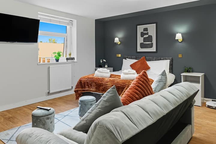 Apartment To Rent, Close To City Centre - Oldham