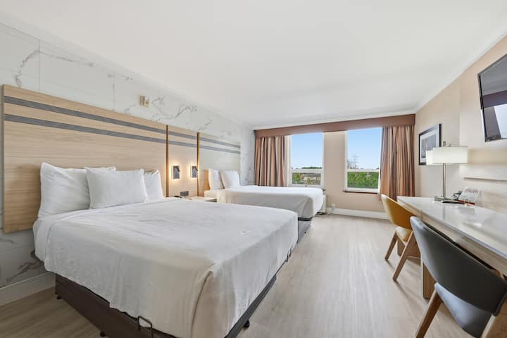 Renewed Double Suite Sleeps 4 Private - Staten Island