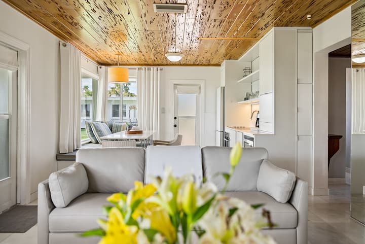 Beachfront Two Bedroom - Venice, FL