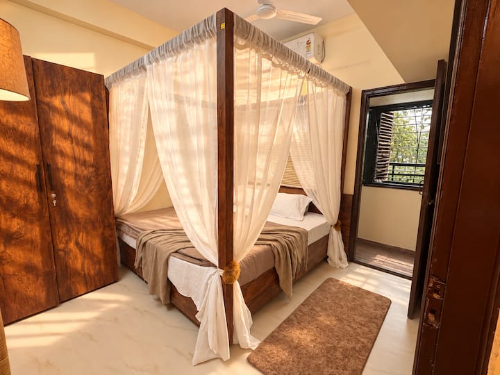 The Canopy House | Luxe 2bhk | Near Saket - Indore