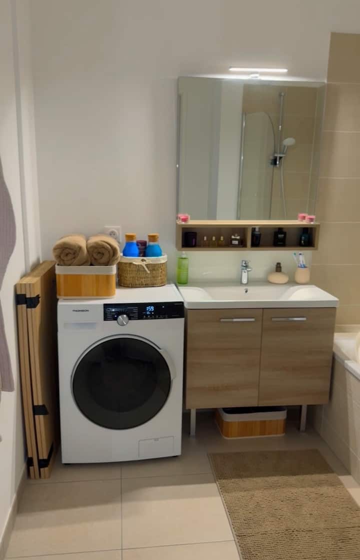 Appartement 3 Pièces Avec Parking - Bobigny