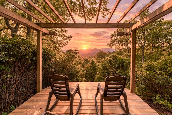 Mountain Majesty Retreat - Magical Sunset Views Wi - Brevard, NC