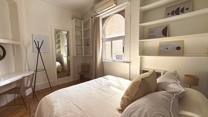 1933 Heritage Bldg - 3br - Obelisk Views - Argentinien