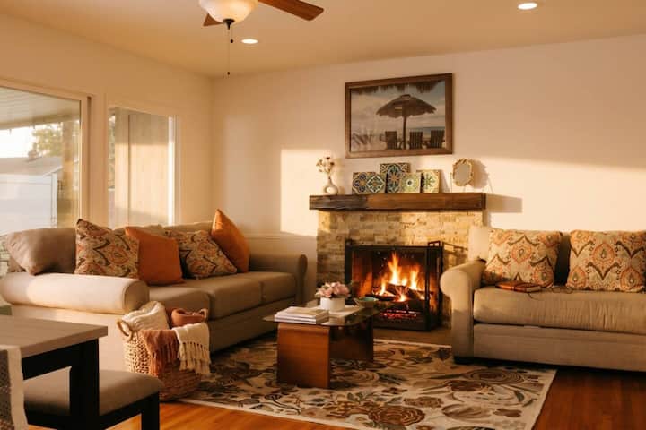 Socal Bliss | Hot Tub | 9 Mins To Disney | Parking - Anaheim