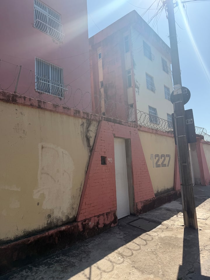 Apto Com 2 Quartos, Varanda | Wifi Em Fortaleza - Fortaleza