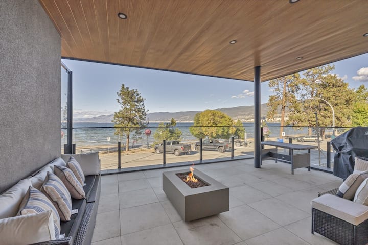 Lakeshore Luxury 3br+flex Space | Beachfront Condo - Penticton