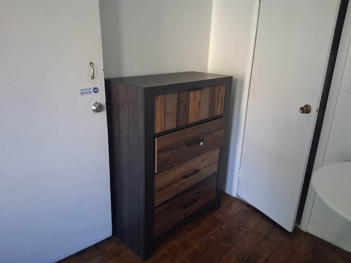 Nice And Cozy Studio Apartment In Brooklyn - Queens, NY