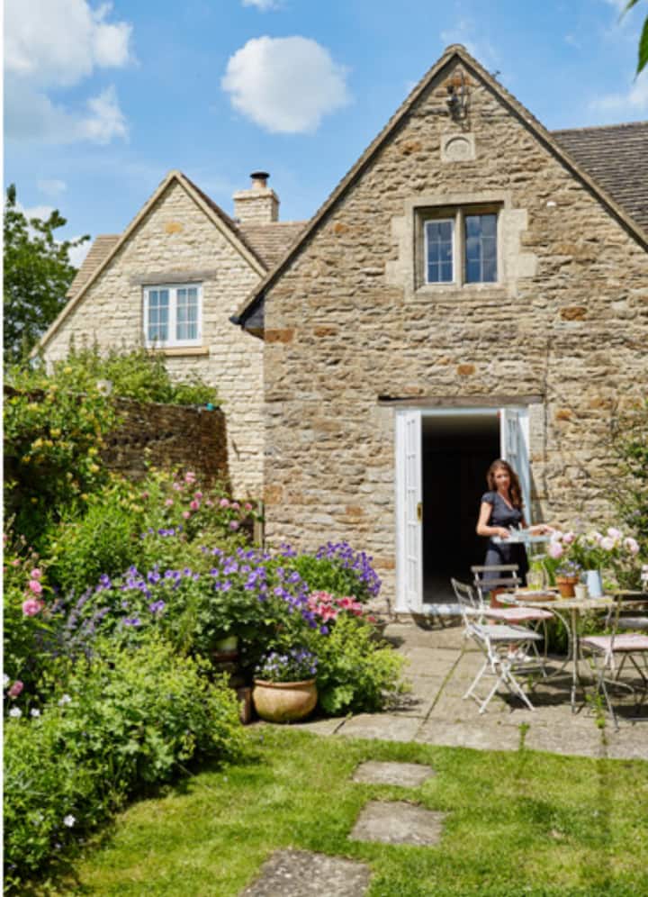 Stunning House Nr Soho Fh
Single Nights Considered - Banbury