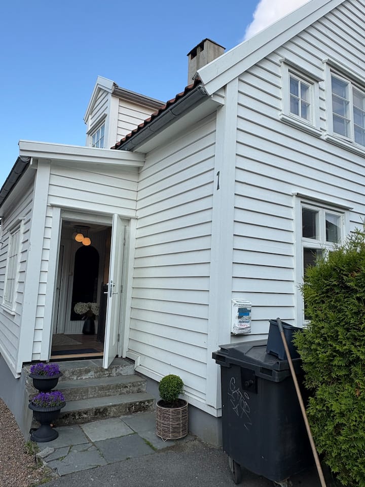 Flott Lelighet I Sentrum , Eiganes Med 3 Soverom - Stavanger