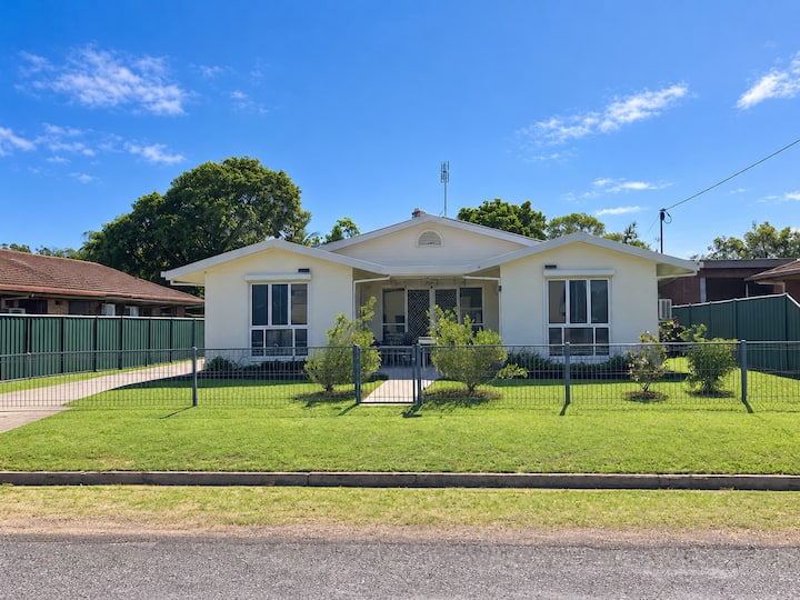 Charming House In Lucinda - Lucinda