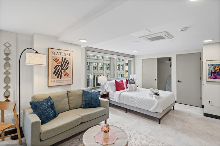 Central Studio: Free Attached Parking |Rooftop|gym - Kansas City, MO
