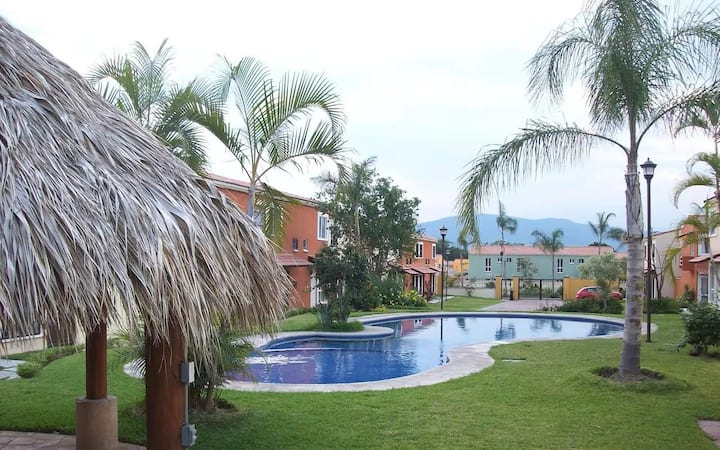 Casa Cerca De Hacienda San Carlos B Y Balnearios - Tlayacapan