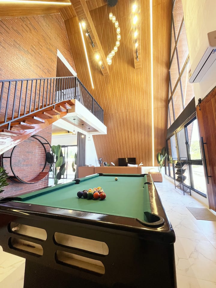 3min To Tagaytay: A-frame Villa W/pool & Billiards - Amadeo