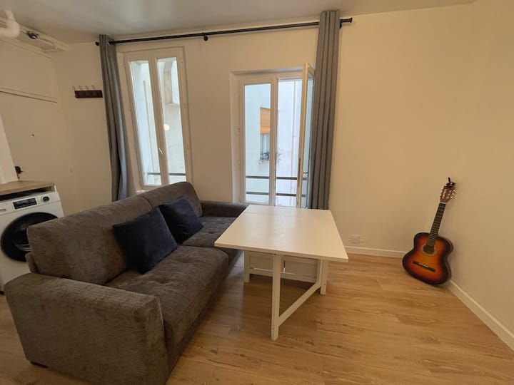 1-bedroom Near Buttes-chaumont And Belleville - Paris